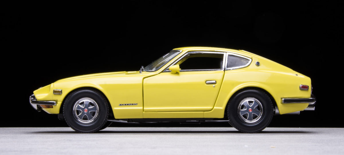 1972 Datsun 240z (Yellow) 1:18 Diecast – Fast Lane Classic Cars